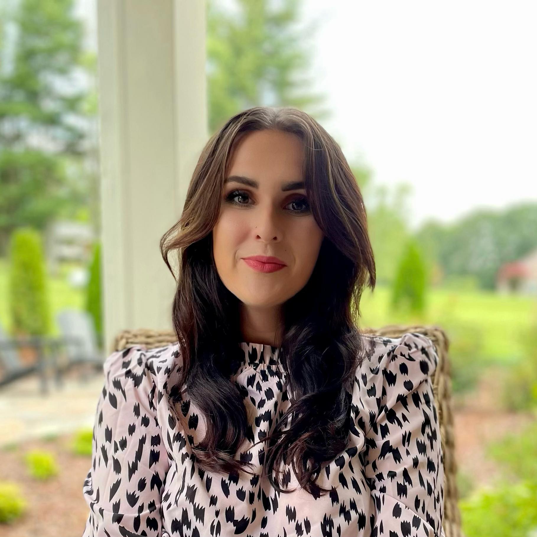 Emily Knoll - Good2BSocial